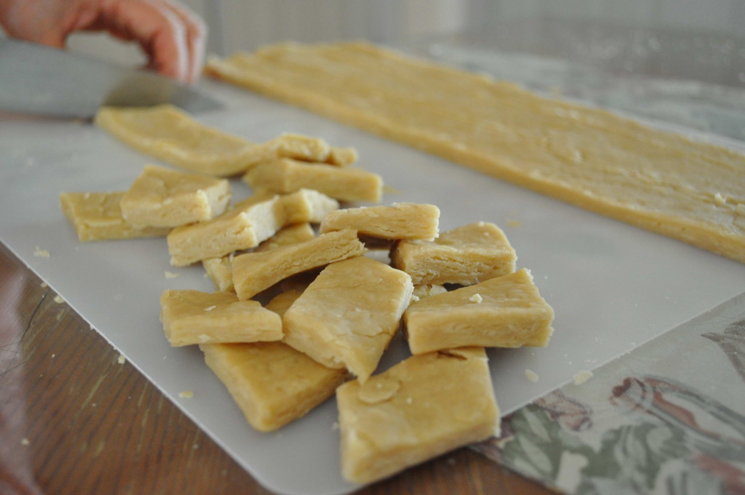 Korean Honey Pastry (약과 Yakgwa or Yakwa) - Kimchimari