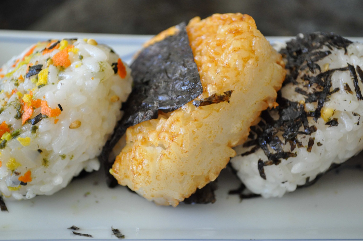 Almost instant Riceball (주먹밥 Joomukbap) - Kimchimari