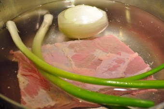 Hearty Korean Beef Soup (고깃국 Gogiguk/Kokiguk) - Kimchimari