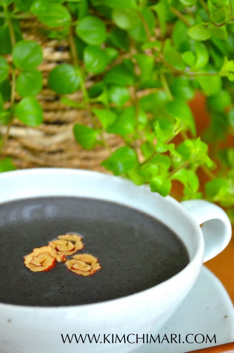 Black Sesame Porridge (흑임자죽 Heukimja Juk) - Kimchimari