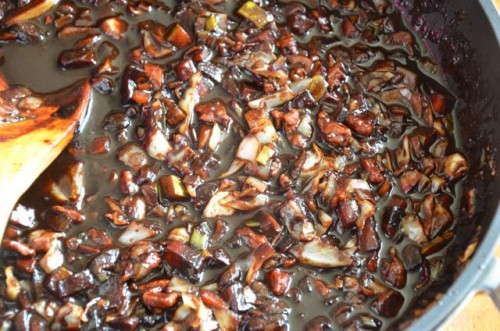 Jajangmyeon (Black Bean Sauce Noodles) - Kimchimari