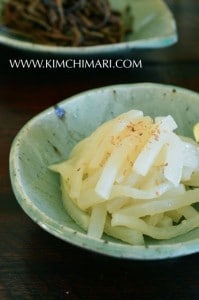 Three color vegetables (삼색나물 Samsaek Namul) - White - Kimchimari