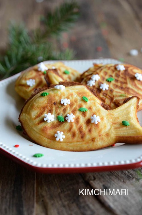 Fish-shaped bread filled with sweet red beans (붕어빵 Bungeoppang) - Kimchimari