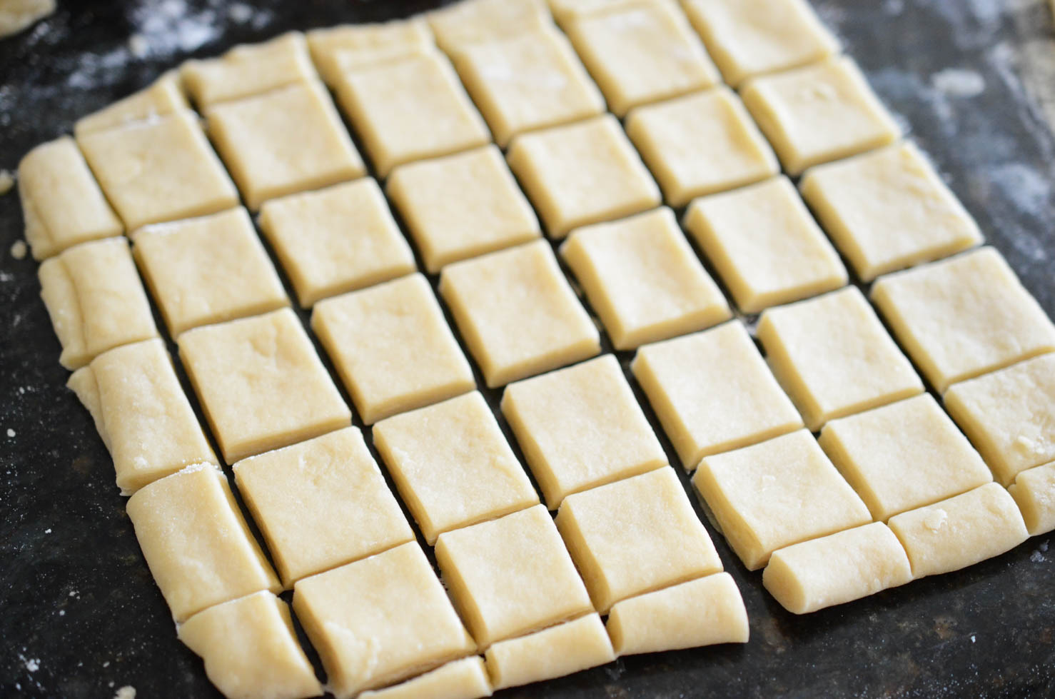 Need a Korean Dessert? Try this Easy Baked Yakwa! - Kimchimari