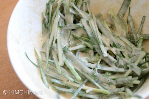 Korean Chive Pancake (Buchujeon) with Chive Flowers! - Kimchimari