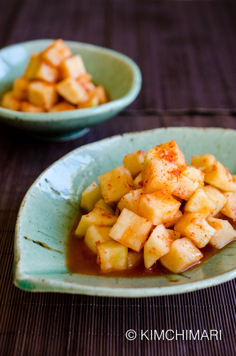 Kkakdugi - Cubed Radish Kimchi Recipe - Kimchimari