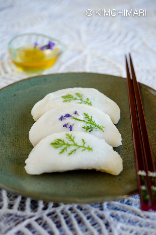 Pan-fried Rice Cake Dumplings with Sweet Red Beans (Bukkumi) - Kimchimari