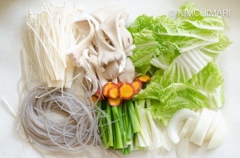 Bulgogi Hot Pot with Glass Noodles (Bulgogi Jeongol) - Kimchimari