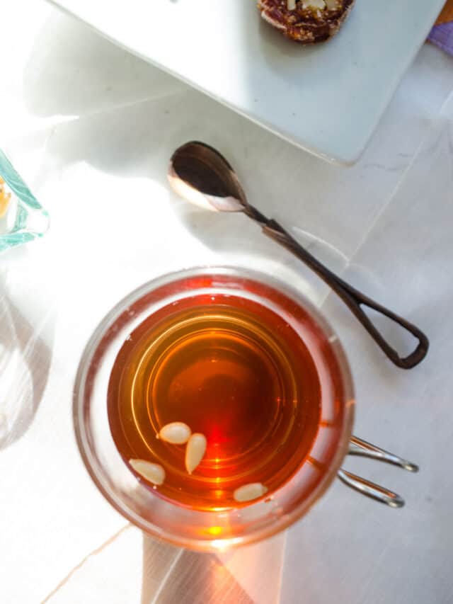 Sujeonggwa (Korean Cinnamon Ginger Punch) - Kimchimari