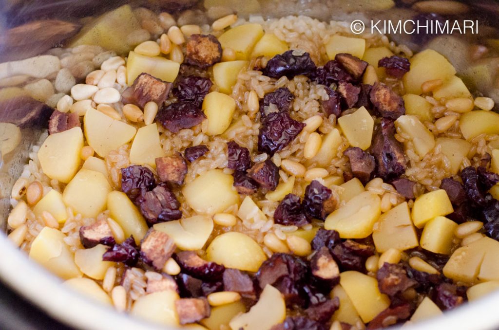 Instant Pot Yaksik - Sticky Rice Dessert - Kimchimari