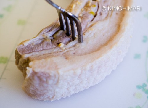 Bossam - Korean Boiled Pork Belly Wrap - Kimchimari