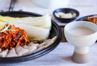 Bossam - Korean Boiled Pork Belly Wrap - Kimchimari