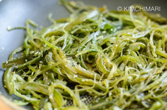 Korean Seaweed Side Dish (Miyeok Julgi Bokkeum) - VG, GF - Kimchimari