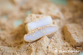 Injeolmi (Korean Sweet Rice Cake) in 10 minutes - Kimchimari