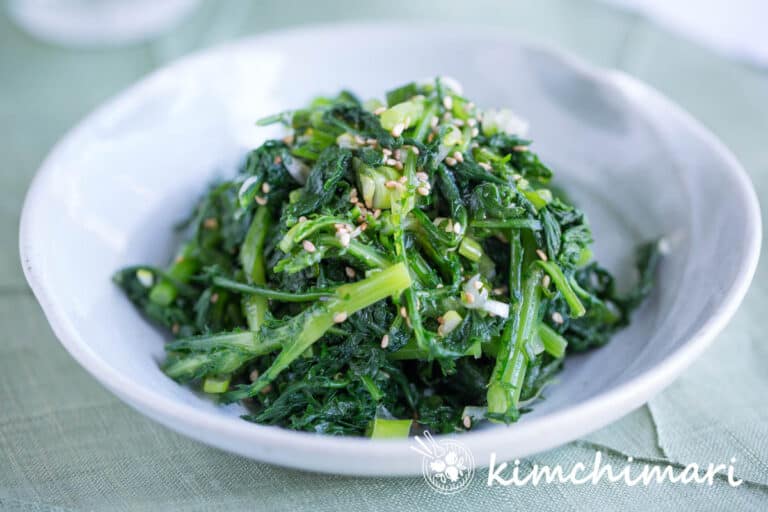 Korean Chrysanthemum Greens Recipe (Ssukat Namul) - Kimchimari