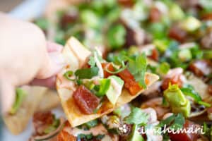 Poke Nachos with Gochujang Mayo Sauce - Kimchimari