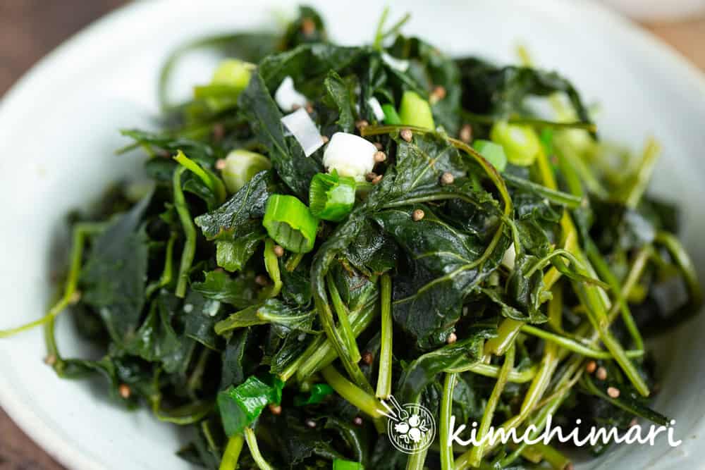 Chwinamul (Sauteed Aster Scaber) - Kimchimari