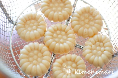 Chapssal Yakgwa (Flower Honey Pastry) - Kimchimari