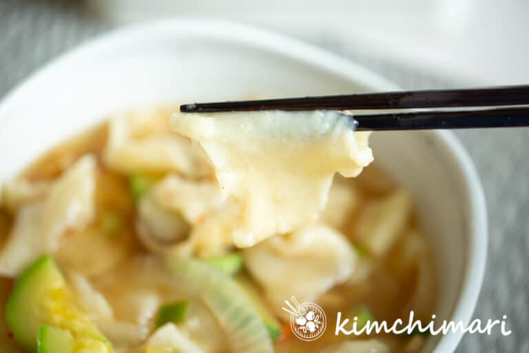 Sujebi (Hand-pulled noodle soup) 수제비 - Kimchimari